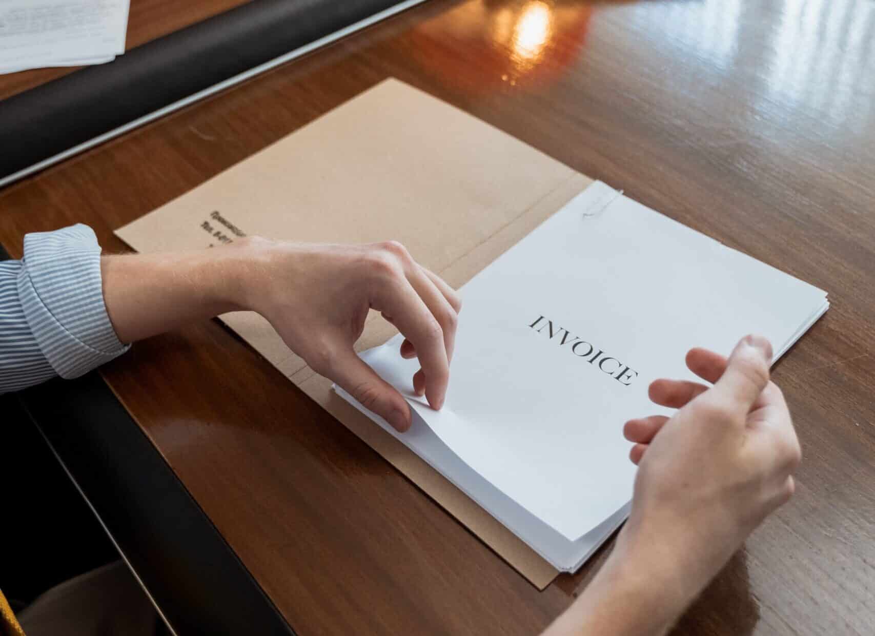 How to write an invoice: Complete guide and steps | Swoop IE